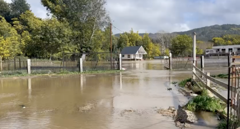 Peligro de desborde del río Andalién: 11 personas evacuaron desde Santa ...